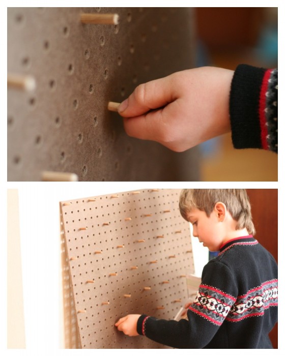 DIY Plinko Game {Play with Oreos}